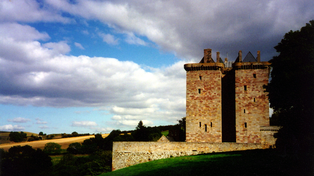 borthwick-castle – The Mansion House At Kirkhill